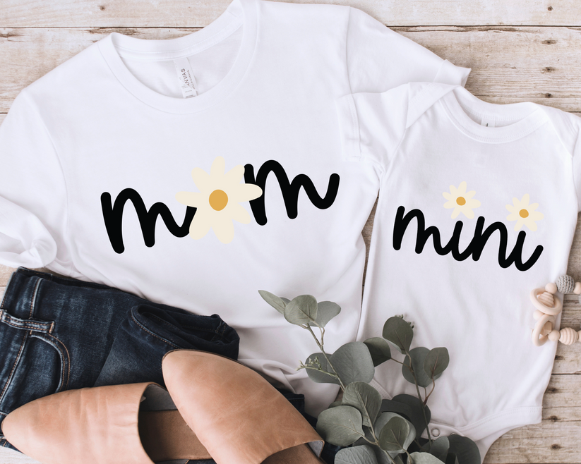 FREE Mom and Mini SVG | Mommy and Me Matching SVG Cut File for Cricut ...